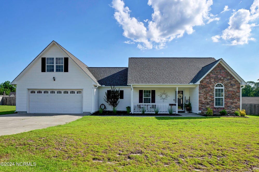 304 Forbes Lane, Jacksonville, NC 28540 - MLS# 100447734 - Coldwell Banker