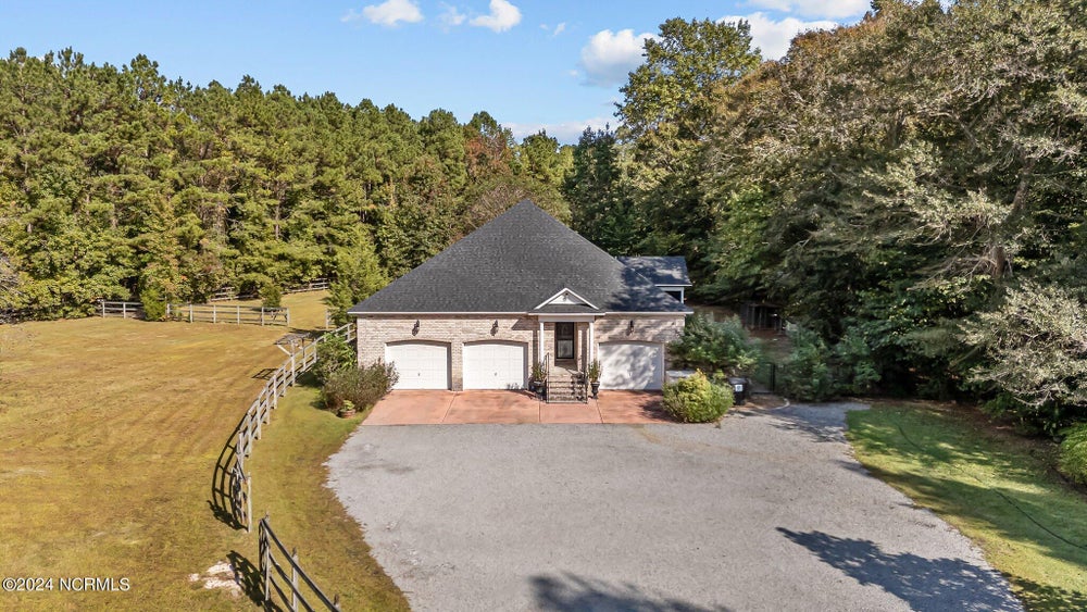 614 Scott Farm Lane, New Bern, NC 28562 - MLS# 100467704 - Coldwell Banker