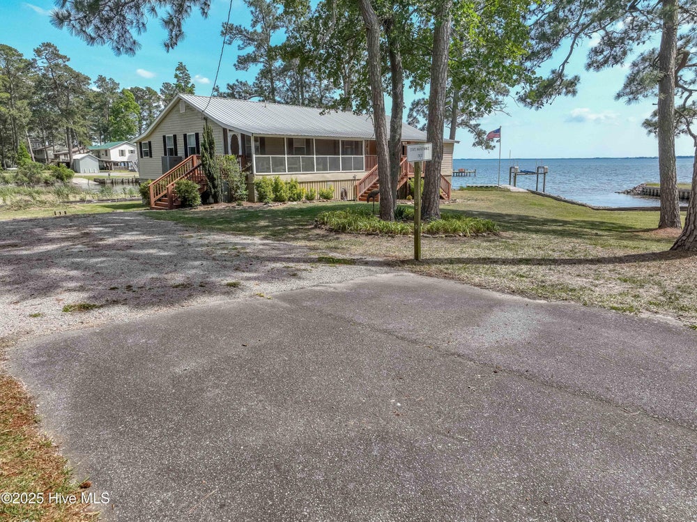 966 W Island View Road, Bath, NC 27808 - MLS# 100505137 - Coldwell Banker