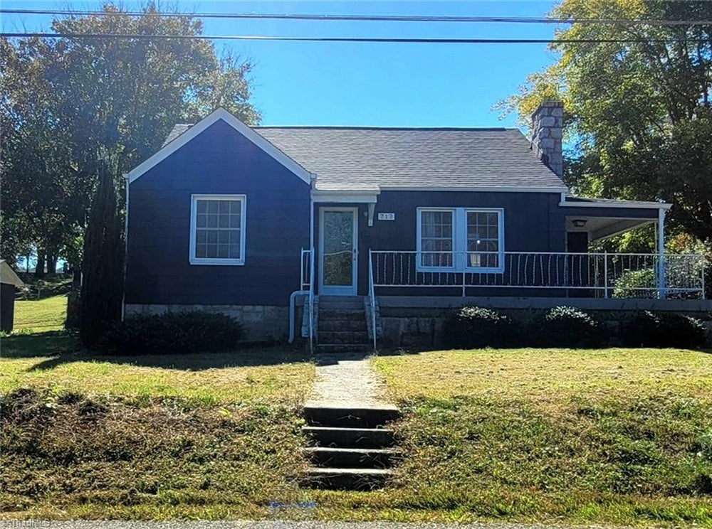 717 Creed Street, Mount Airy, NC 27030 - MLS# 1160591 - Coldwell Banker