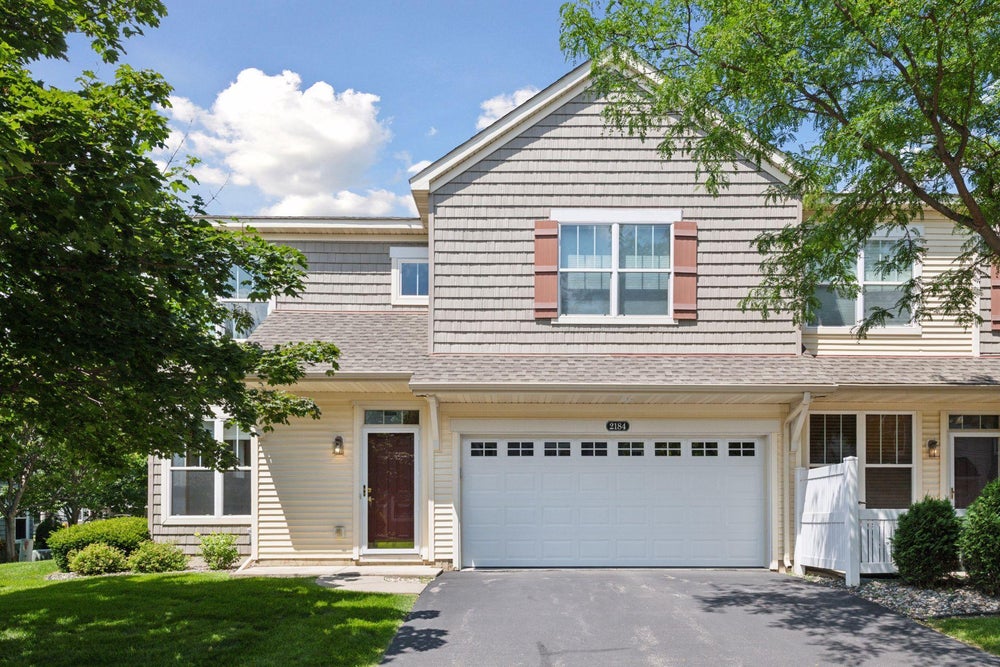 2184 Shamrock Place, Chaska, MN 55318 - MLS# 6753319 - Coldwell Banker