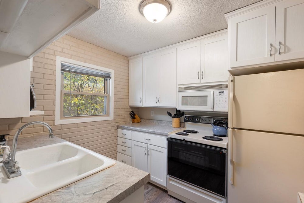 110282 Village Road, Chaska, MN 55318 - MLS# 6808740 - Coldwell Banker