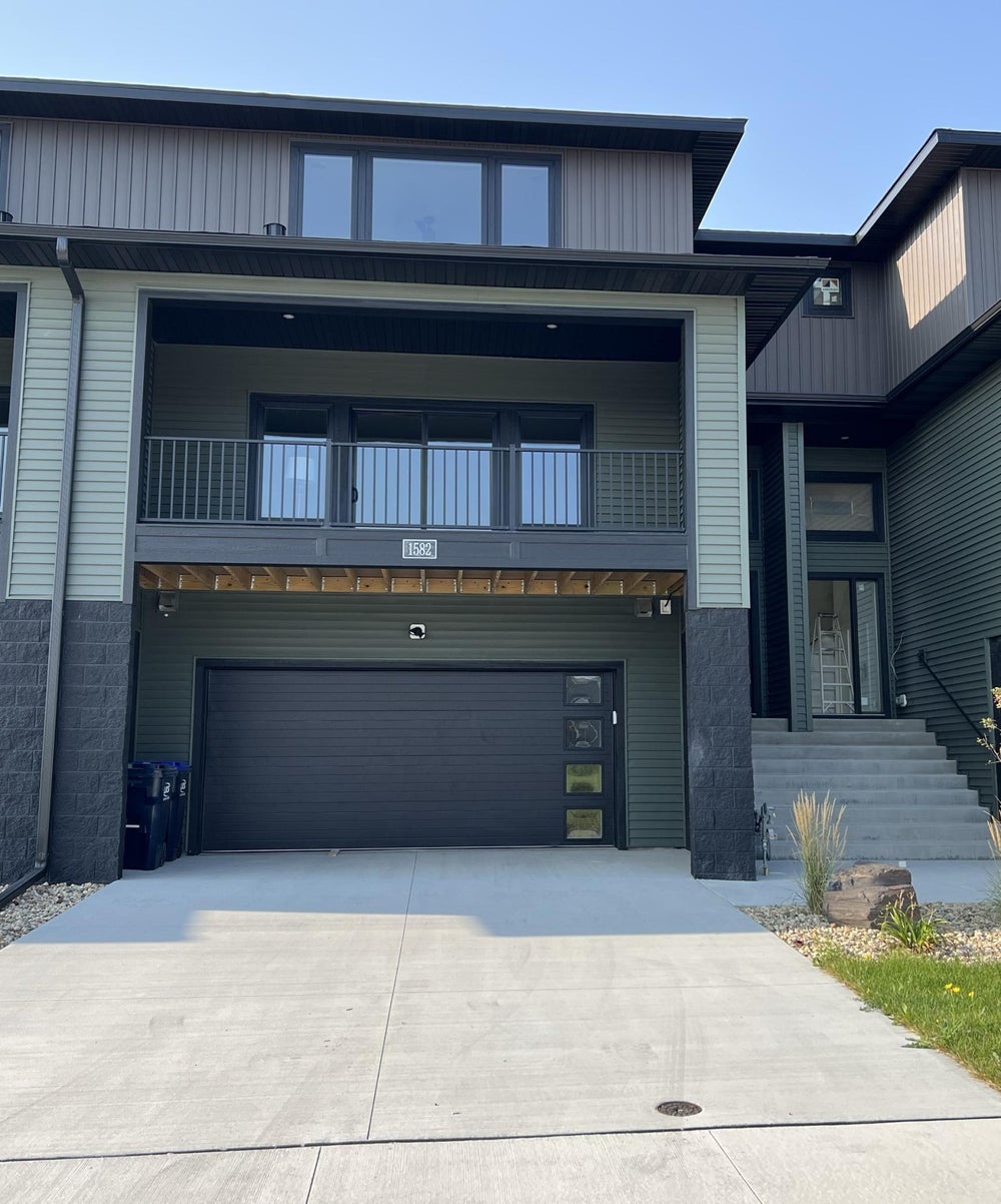 1582 Brandt Drive Ne, Byron, MN 55920 - MLS# 6813101 - Coldwell Banker