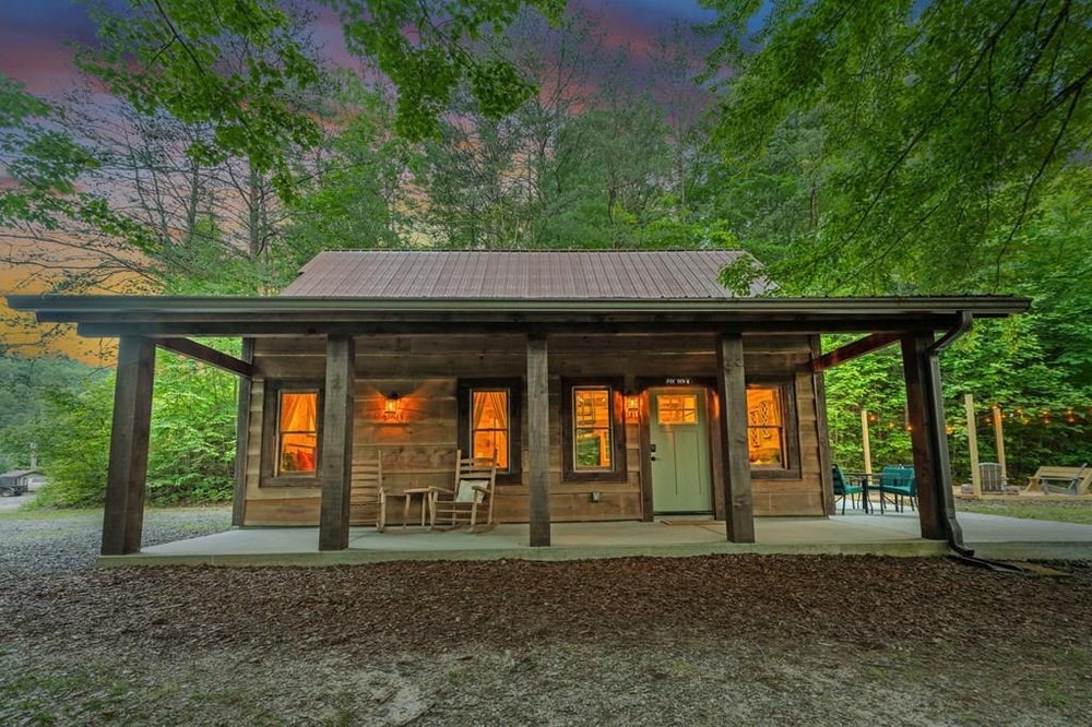 10 Hardwood Lane, Blue Ridge, GA 30513 - MLS# 401802 - Coldwell Banker