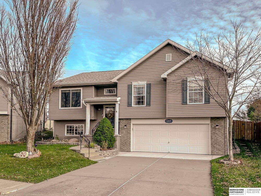 14505 Grebe Street, Bennington, NE 68007 - MLS# 22533474 - Coldwell Banker