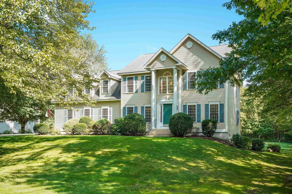 31 Harrod Lane, Bedford, NH 03110 - MLS# 4972026 - Coldwell Banker