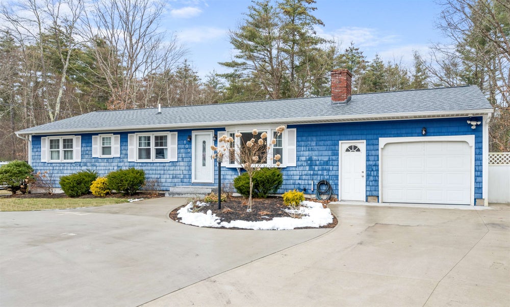 109 Bedford Road, Merrimack, NH 03054 - MLS# 4989364 - Coldwell Banker