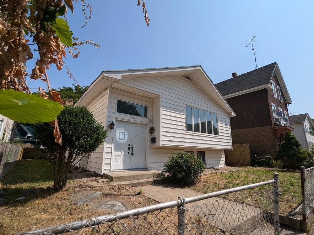 394 Cedar Street, Manchester, NH 03103 - MLS# 5007242 - Coldwell Banker