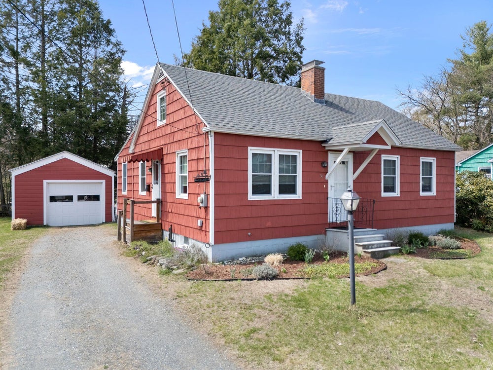 51 Parkside Avenue, Brattleboro, VT 05301 - MLS# 5038173 - Coldwell Banker