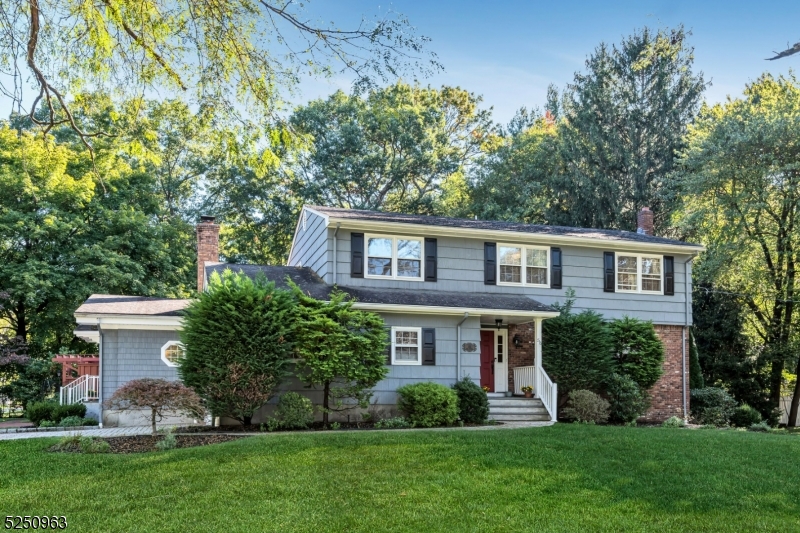 56 Van Syckel Ln, Wyckoff Twp., NJ 07481 - MLS# 3870052 - Coldwell Banker