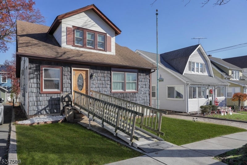 559 Thoreau Ter, Union Twp., NJ 07083 - MLS# 3875978 - Coldwell Banker