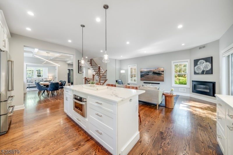 6 Park Ave, Maplewood Twp., NJ 07040 - MLS# 3900697 - Coldwell Banker