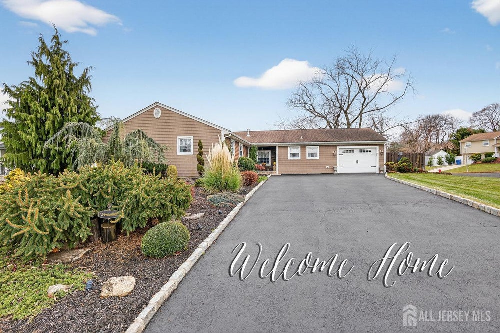 -10 Barbara Place, Sayreville, NJ 08872 - MLS# 2608301R - Coldwell Banker