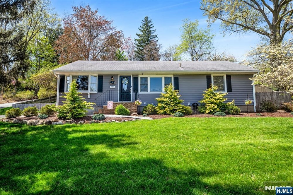 142 Hasbrouck Avenue, Emerson, NJ 07630 - MLS# 25019628 - Coldwell Banker