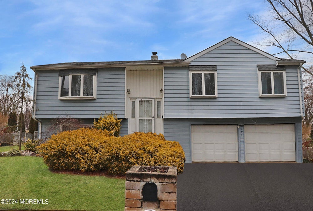 706 Ohagen Terrace, Neptune Township, NJ 07753 - MLS# 22402444 ...