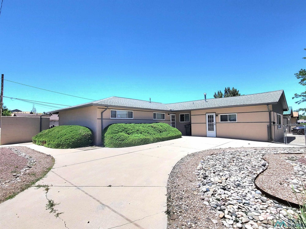 420 Zecca Drive, Gallup, NM 87301 - MLS# 20243463 - Coldwell Banker
