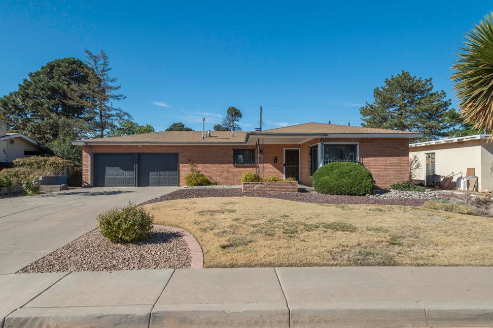 1109 Espanola Street Ne, Albuquerque, NM 87110 - MLS# 1094170 ...