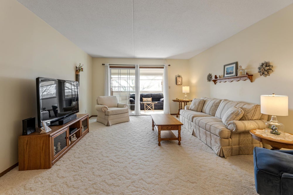 2100 Valkyrie Drive Nw #408, Rochester, MN 55901 - MLS# 6350630 ...
