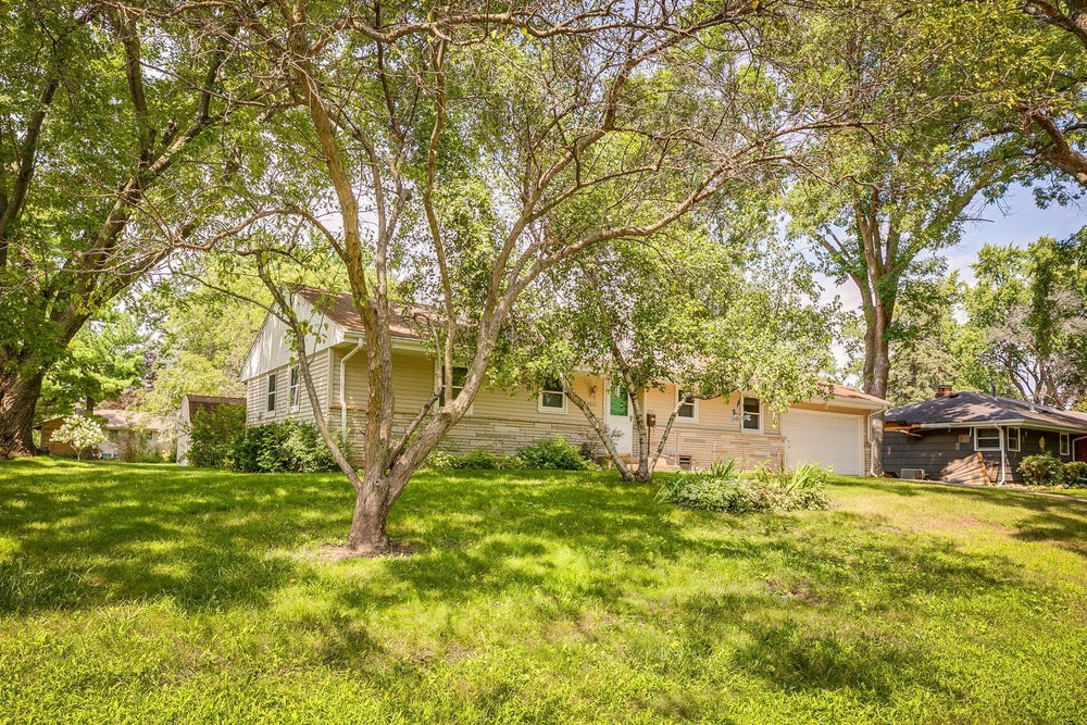 4832 Diane Drive, Minnetonka, MN 55343 - MLS# 6580557 - Coldwell Banker