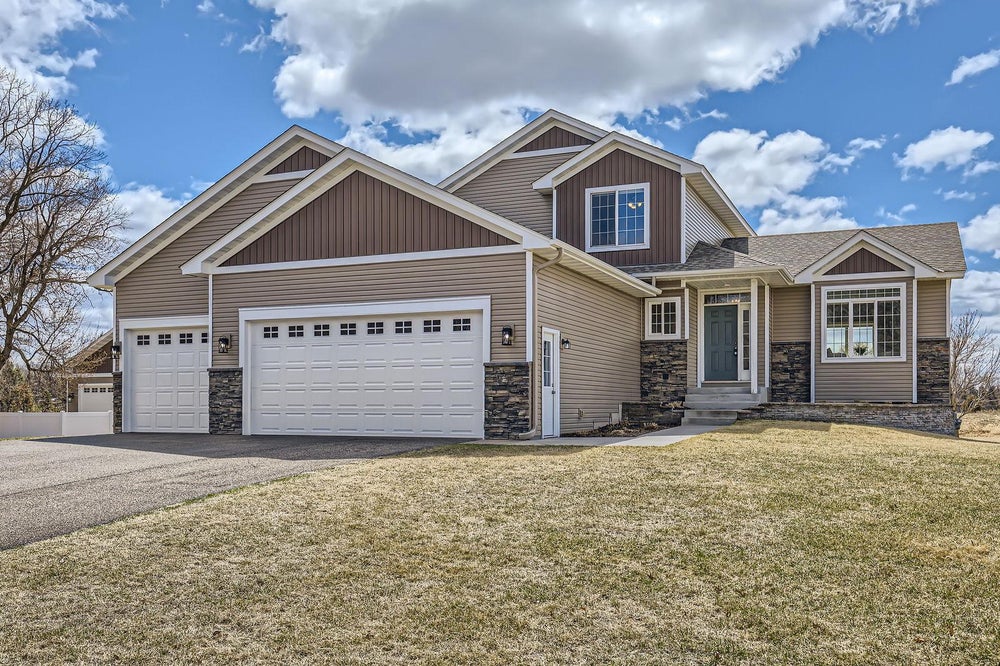 4700 Verde Valley Road Nw, Oak Grove, MN 55303 - MLS# 6694628 ...