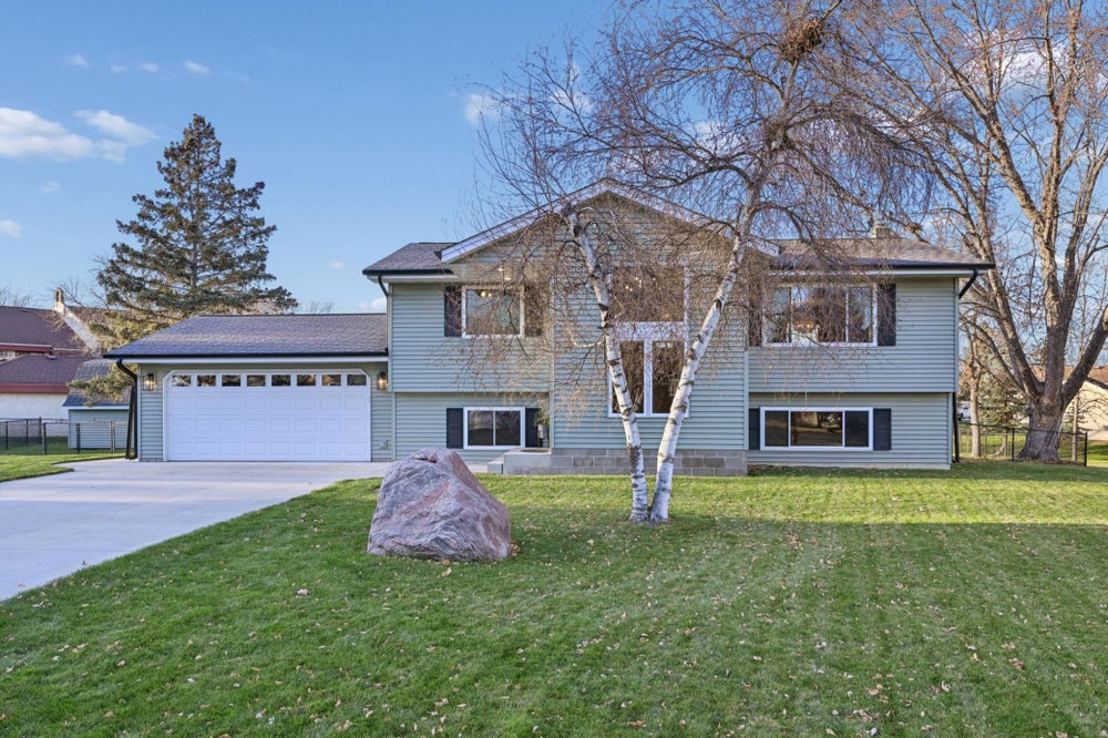 118 Crystal Court, Montrose, MN 55363 - MLS# 6818026 - Coldwell Banker