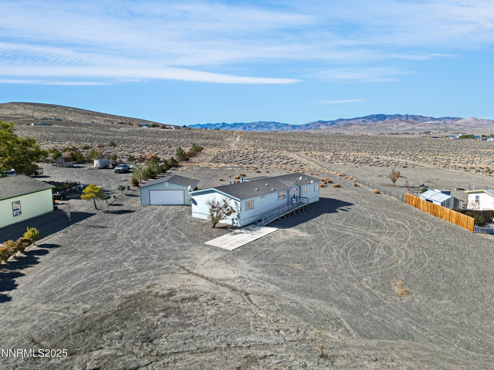 4745 Skyline Drive, Silver Springs, NV 89429 - MLS# 250057936 ...