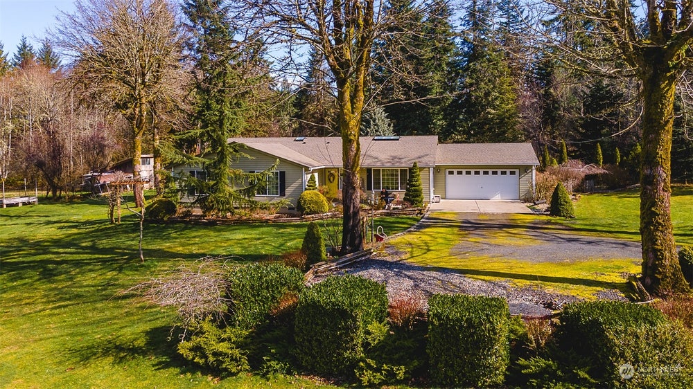 124 Maplewood Lane, Winlock, WA 98596 - MLS# 2208091 - Coldwell Banker