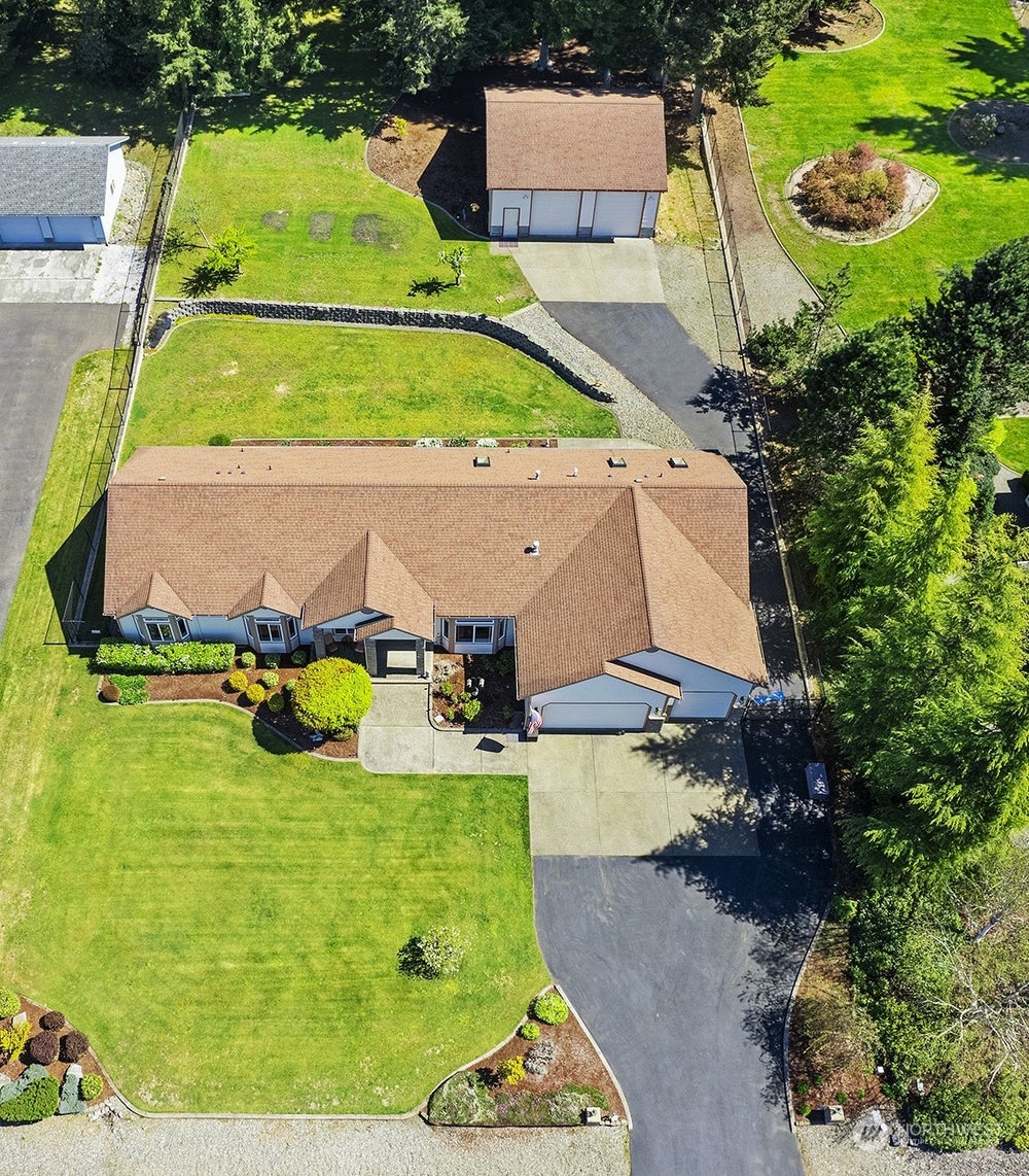 4136 Legacy Drive Ne, Olympia, WA 98516 - MLS# 2225677 - Coldwell Banker