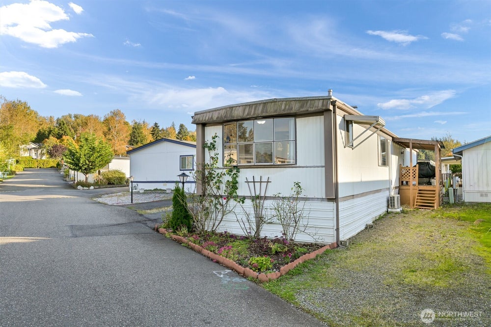 1200 Lincoln Street #242, Bellingham, WA 98229 - MLS# 2298090 ...
