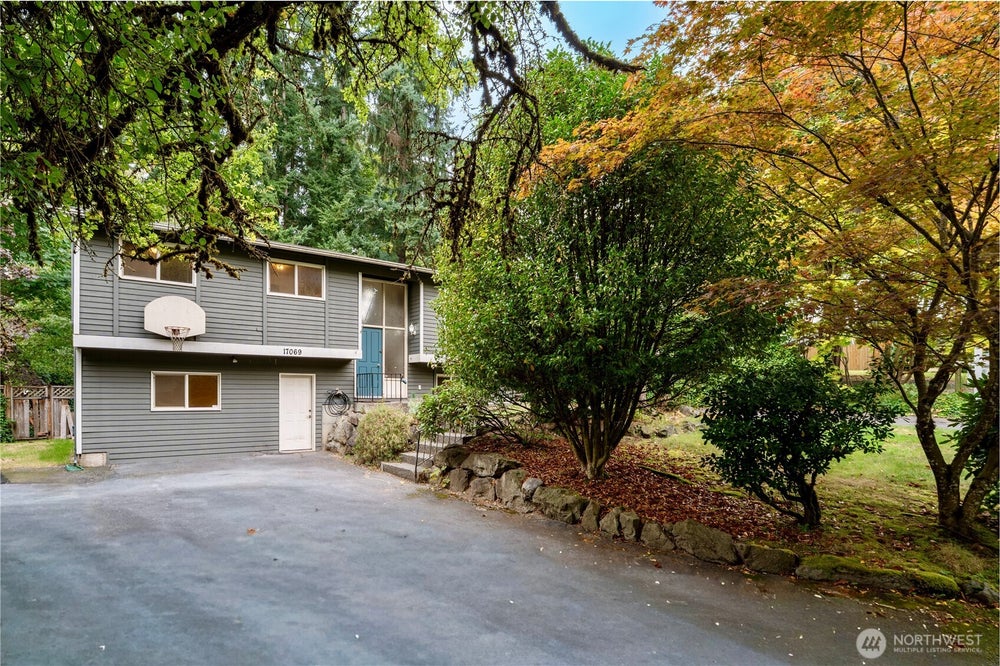 17069 142nd Place Ne, Woodinville, WA 98072 - MLS# 2397429 - Coldwell ...