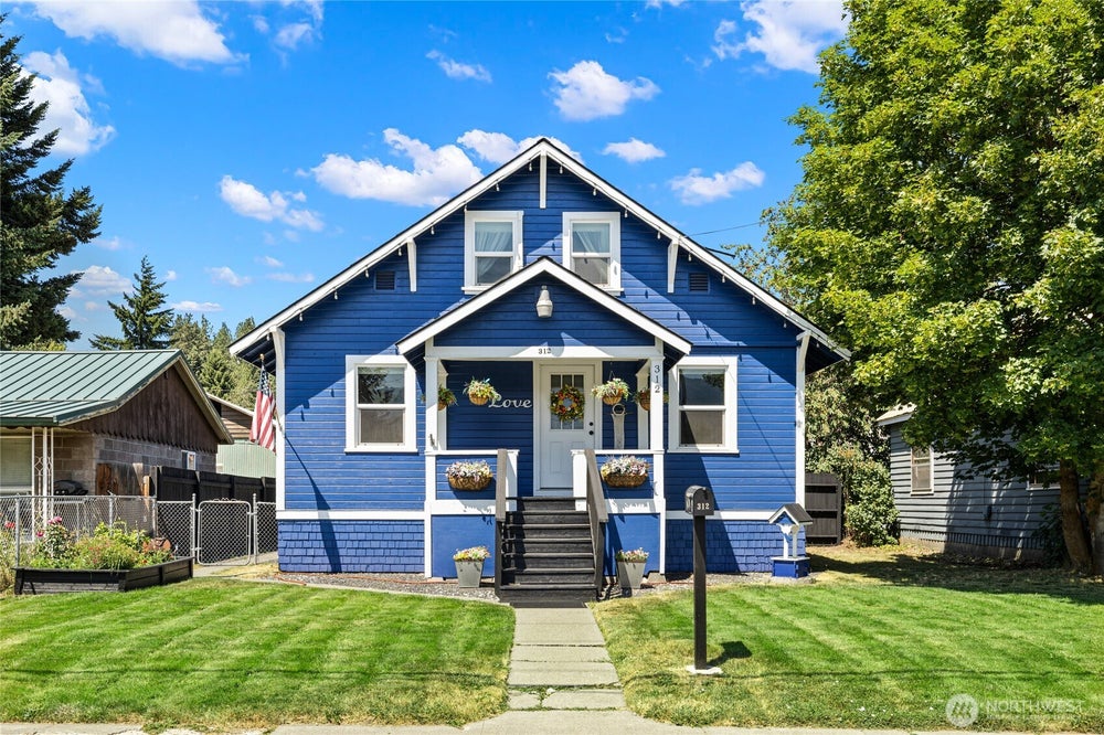 312 W Second Street, Cle Elum, WA 98922 - MLS# 2405694 - Coldwell Banker