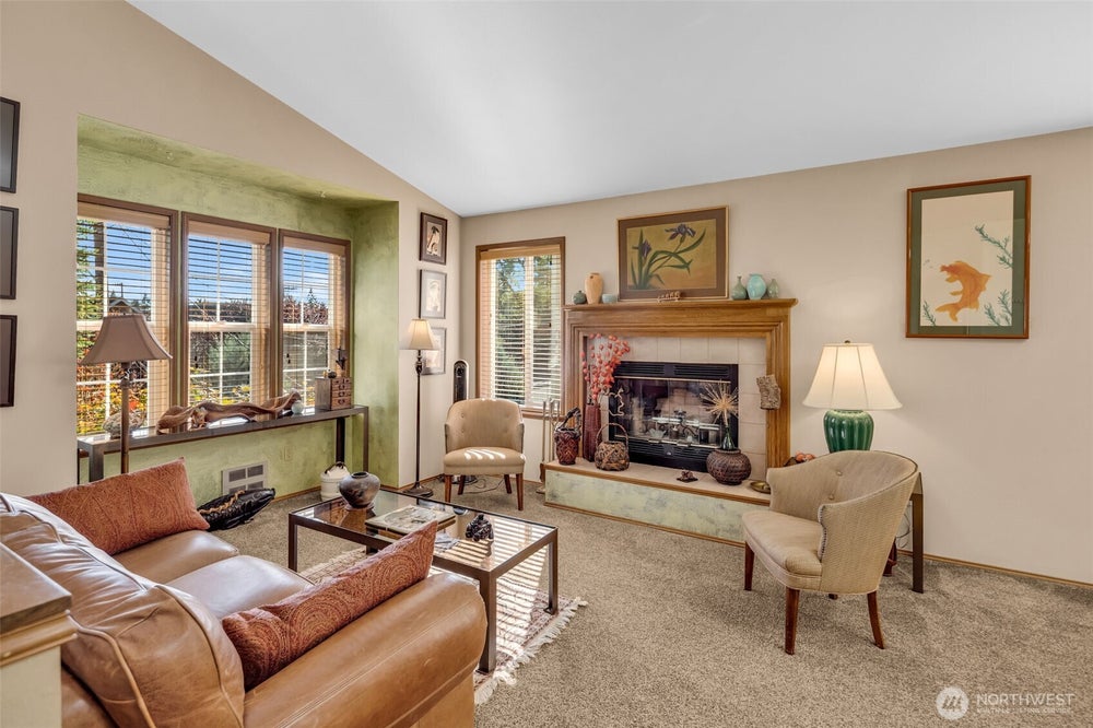 10513 Whitman Avenue N, Seattle, WA 98133 - MLS# 2440549 - Coldwell Banker