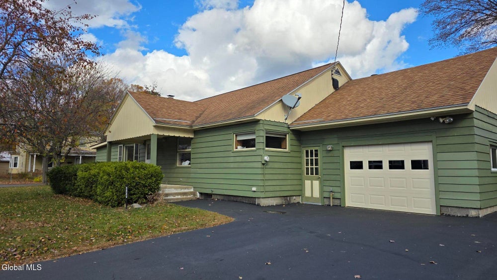 300 S Second Street, Northville, NY 12134 - MLS# 202514266 - Coldwell ...