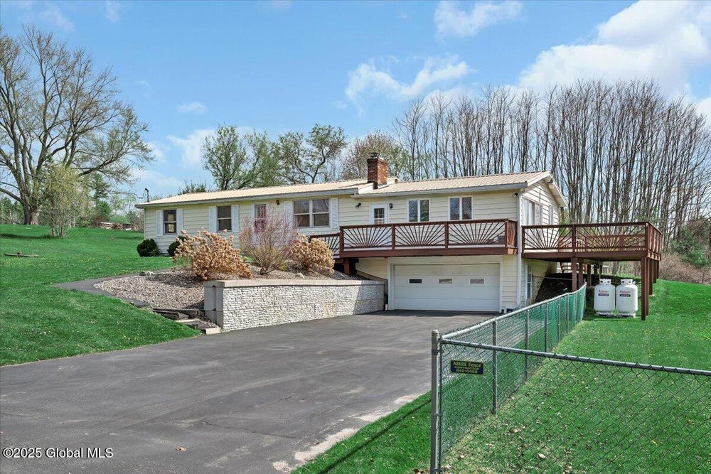 235 Mcqueen Road, Perth, NY 12010 - MLS# 202516371 - Coldwell Banker