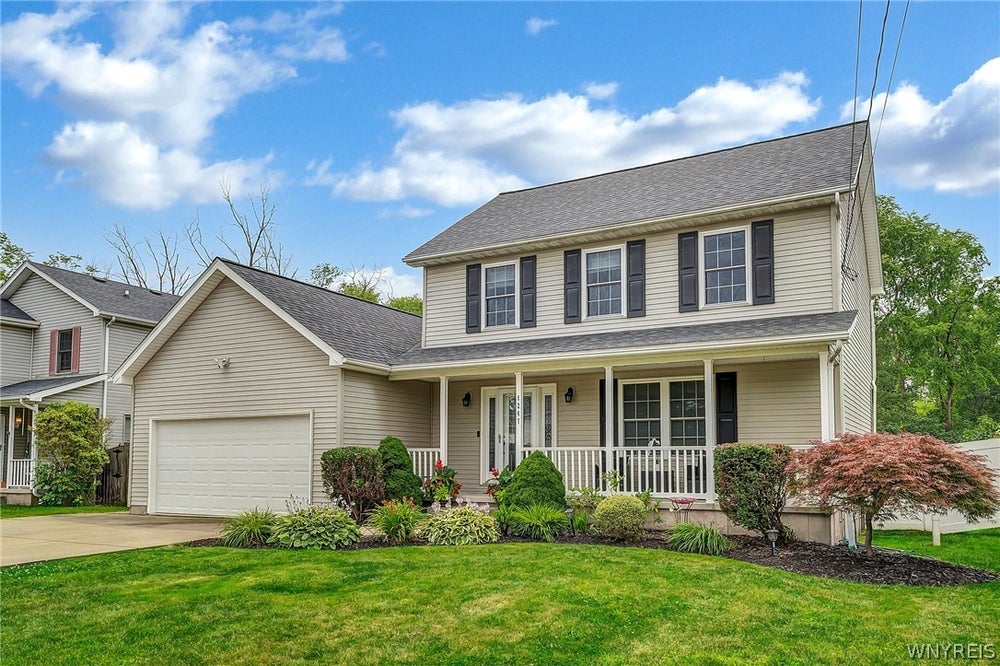 8247 3rd Avenue, Niagara Falls, NY 14304 - MLS# B1551295 - Coldwell Banker