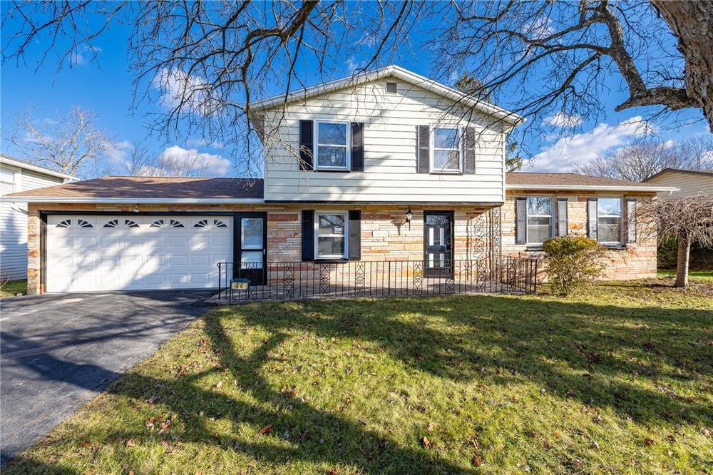 44 Riviera Drive, Rochester, NY 14624 - MLS# R1513495 - Coldwell Banker