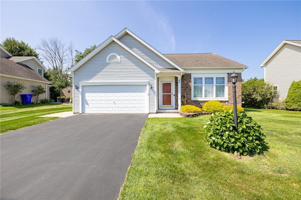 85 Logans Run, Rochester, NY 14626 - MLS# R1560060 - Coldwell Banker