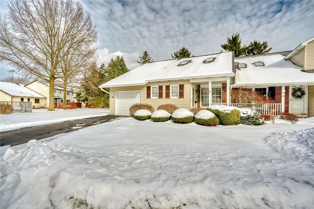 26 Raven Wood, Rochester, NY 14624 - MLS# R1588822 - Coldwell Banker