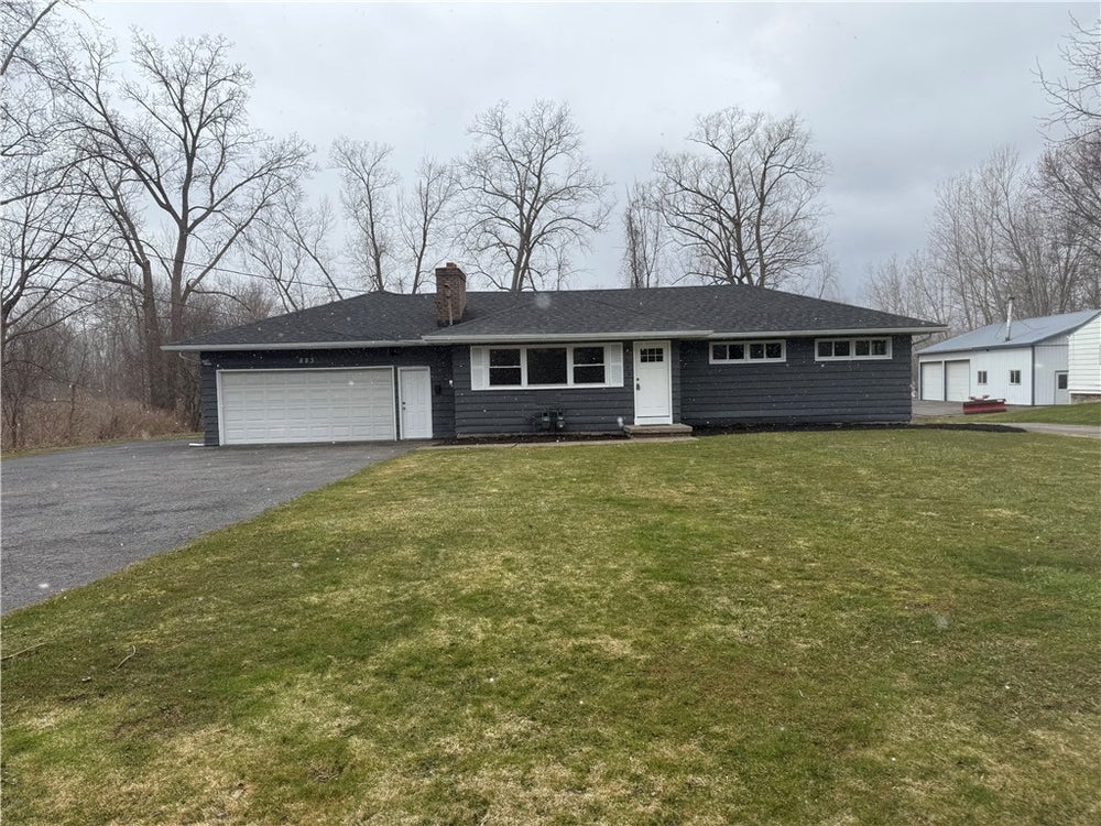 883 Chili Center Coldwater Road, Rochester, NY 14624 - MLS# R1595642 ...