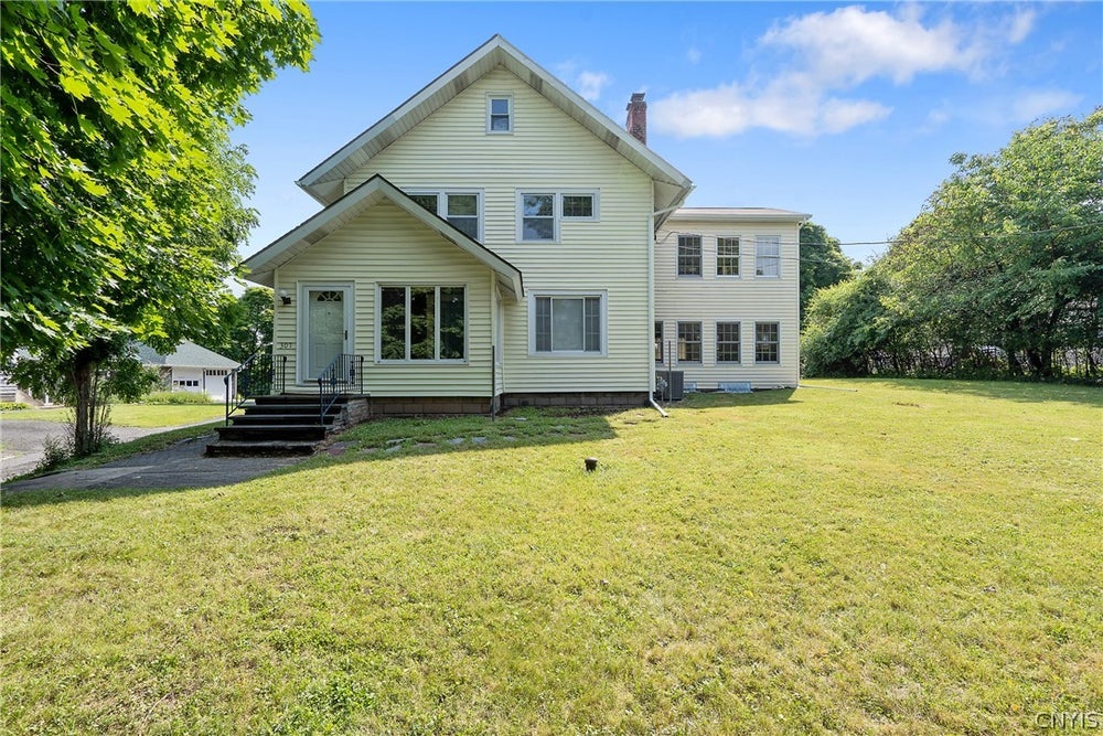 307 N Orchard Road, Syracuse, NY 13209 - MLS# S1549885 - Coldwell Banker