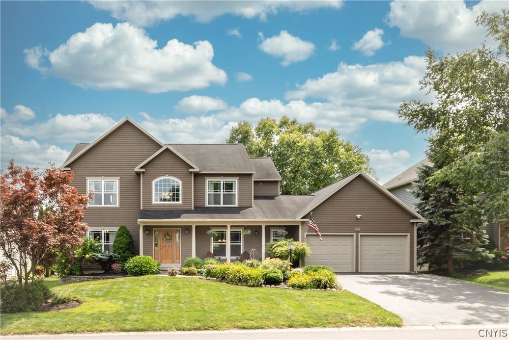 3482 Van Wie Drive E, Baldwinsville, NY 13027 - MLS# S1554241 ...