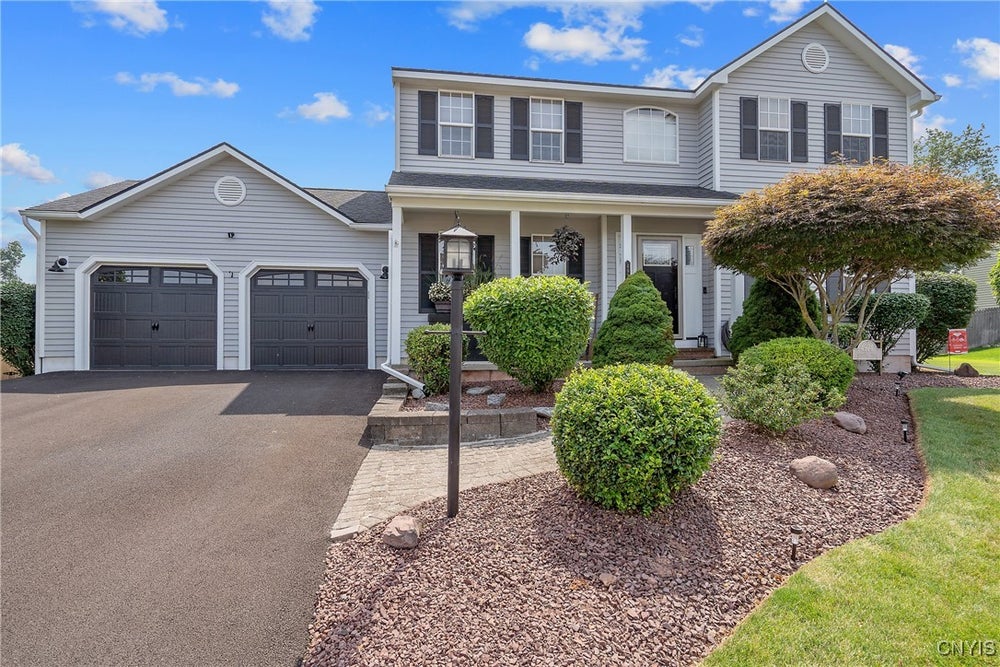 4974 Nestling Duck, Liverpool, NY 13090 - MLS# S1622944 - Coldwell Banker