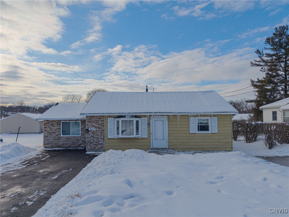 503 Calhoun Street, East Syracuse, NY 13057 - MLS# S1659122 - Coldwell ...