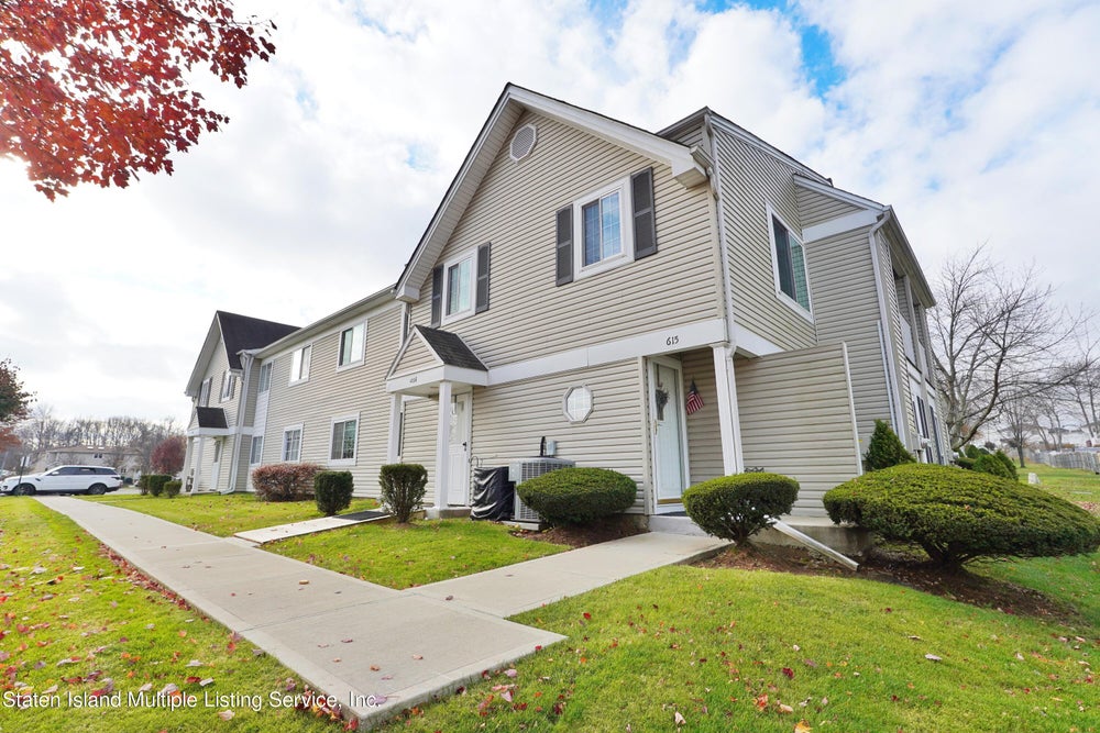 615 Correll Avenue, Staten Island, NY 10309 - MLS# 1165564 - Coldwell ...