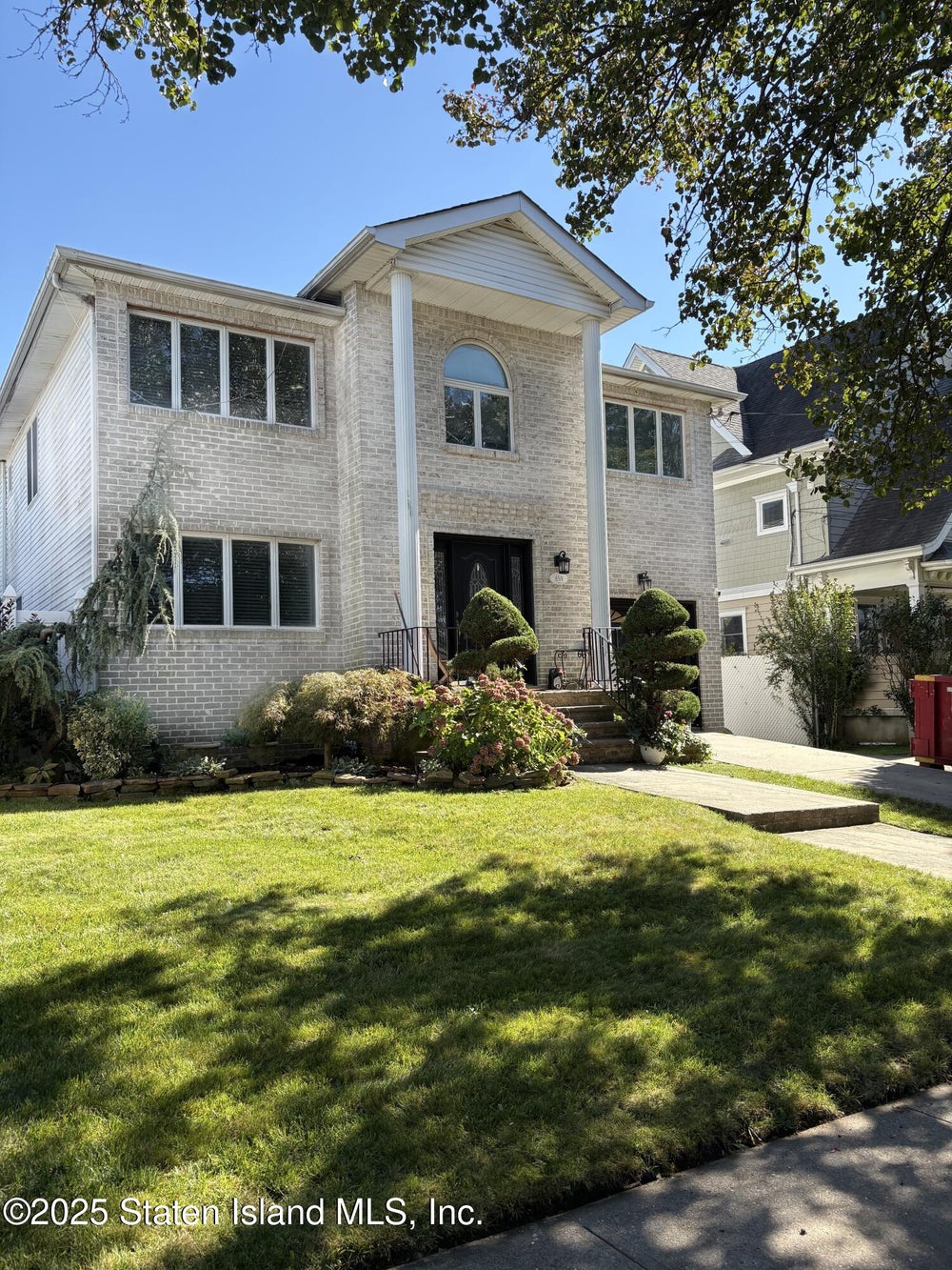 659 Rockaway Street, Staten Island, NY 10307 - MLS# 2506721 - Coldwell ...