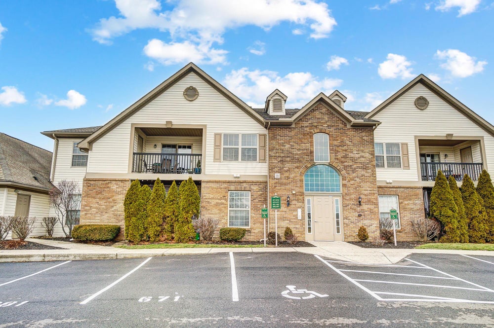 681 Hidden Springs Drive, Lewis Center, OH 43035 - MLS# 224002759 ...