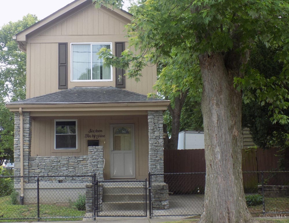 1645 Howell Avenue, Hamilton, OH 45011 - MLS# 1807253 - Coldwell Banker