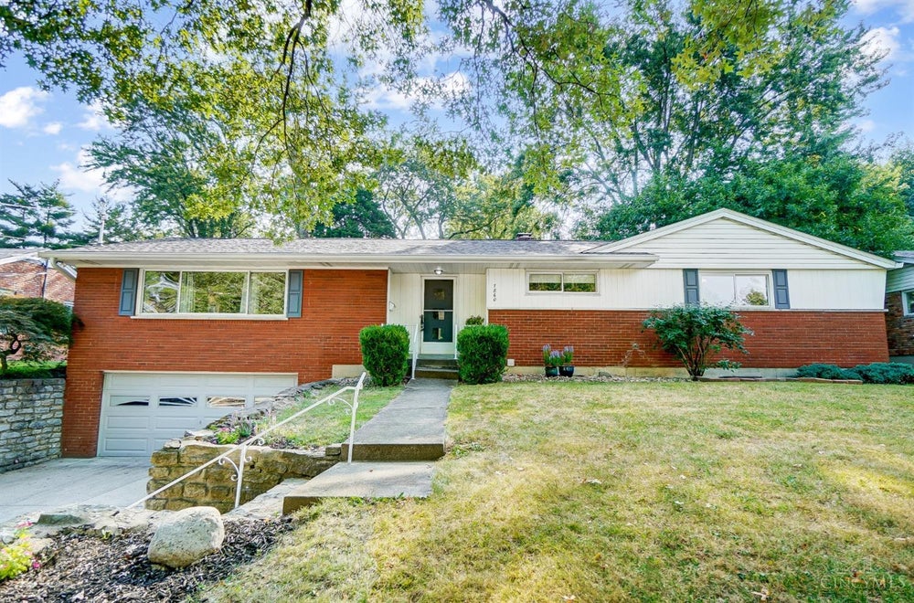 7860 Pinemeadow Lane, Springfield Twp., OH 45224 - MLS# 1816251 ...