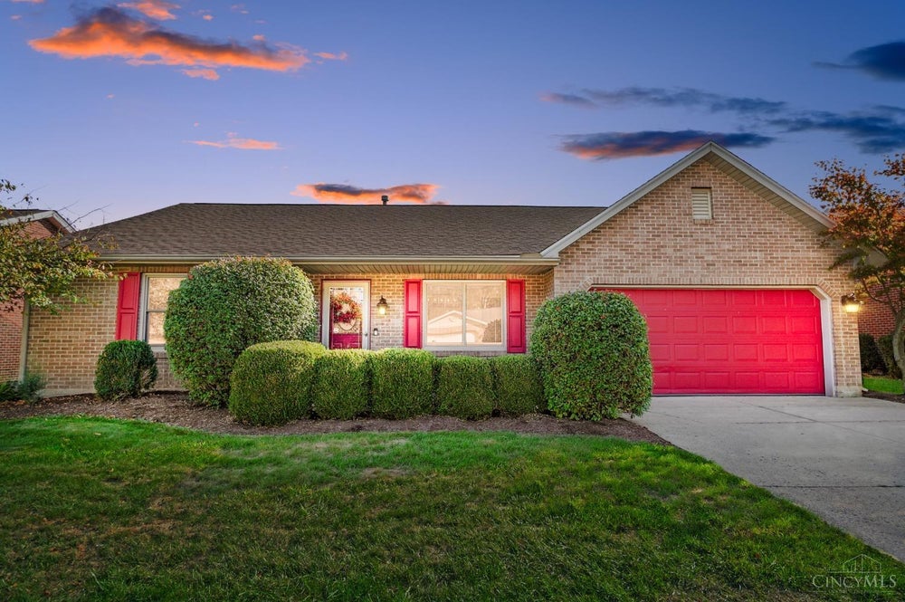 606 Oakridge Drive, Wilmington, OH 45177 - MLS# 1819008 - Coldwell Banker