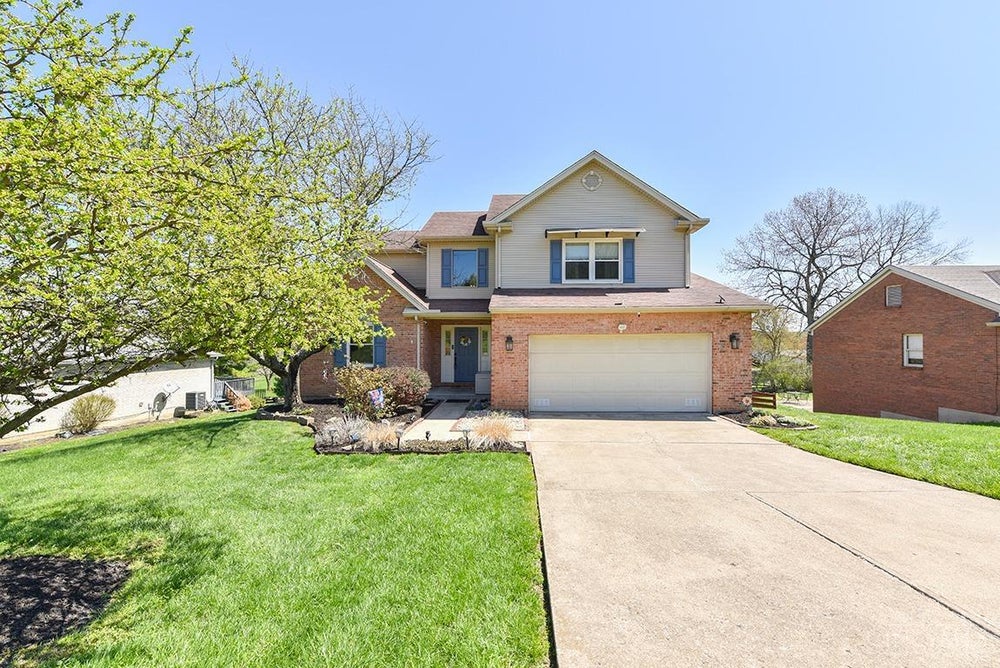 3886 Brown Farm Drive, Ross Twp, OH 45013 - MLS# 1836659 - Coldwell Banker